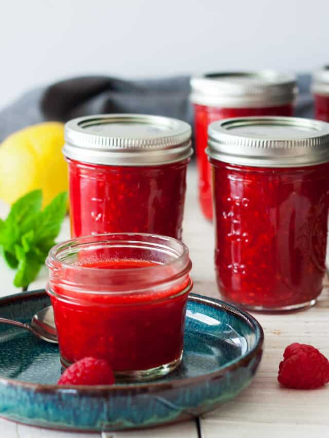 Homemade Raspberry Jam {No Pectin} - Sustainable Cooks