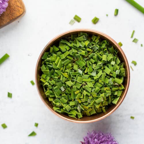 Dried Chives Recipe (4 Ways) - Sustainable Cooks